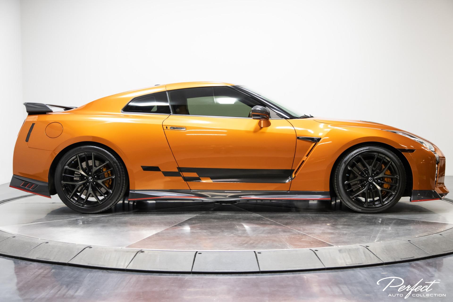 Used 2017 Nissan GT-R Premium For Sale ($109,995) | Perfect Auto ...