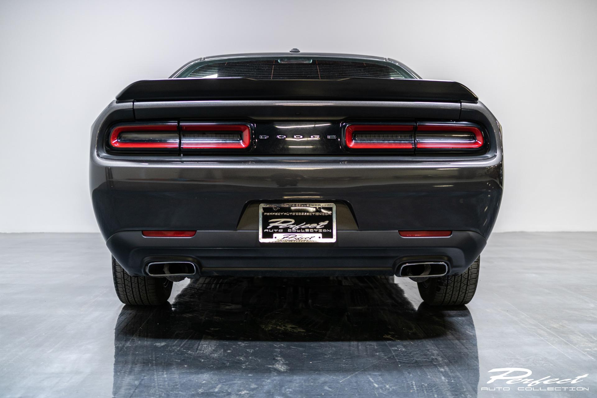 Used 2016 Dodge Challenger SXT For Sale ($16,993) | Perfect Auto ...