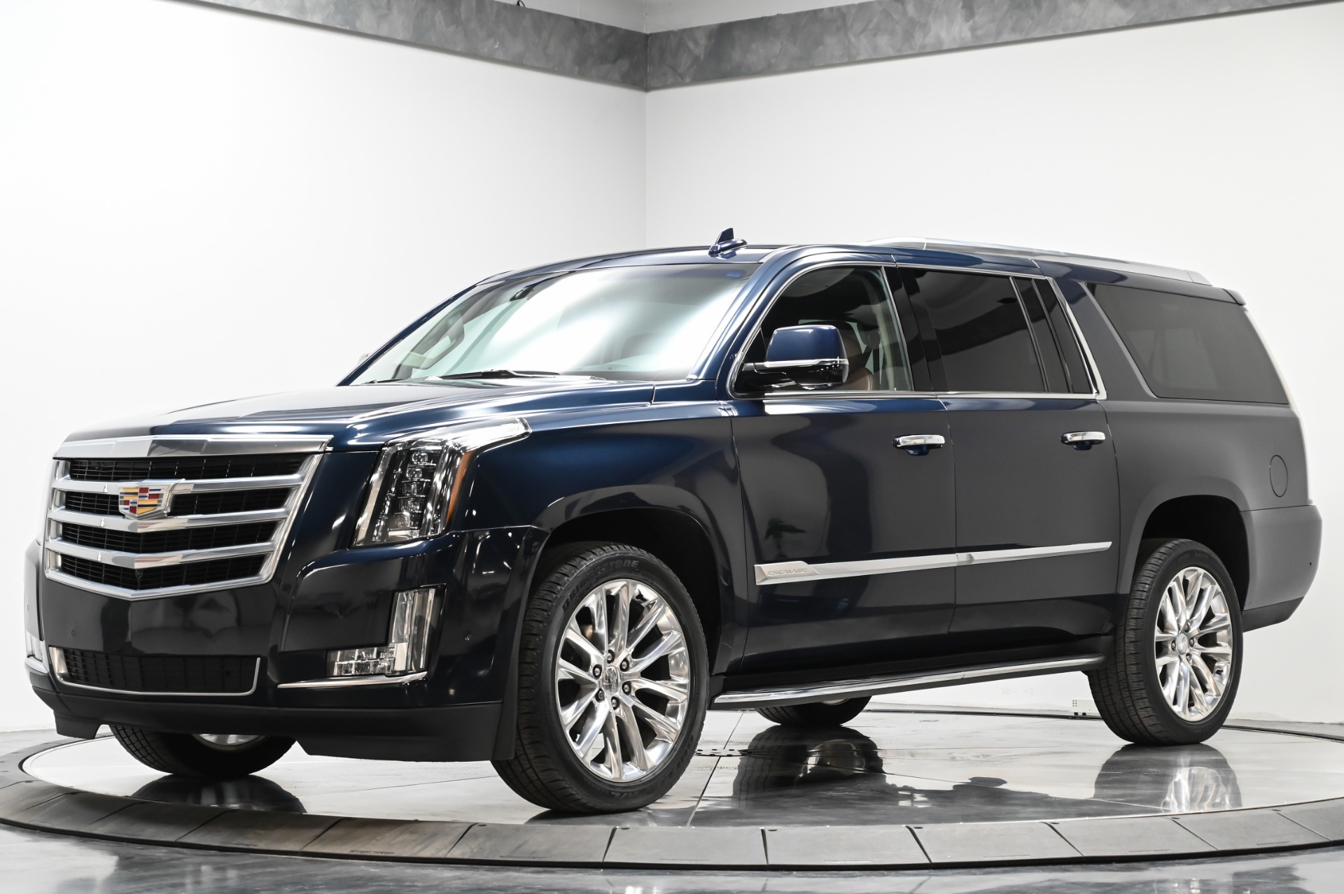 Cadillac Escalade Esv