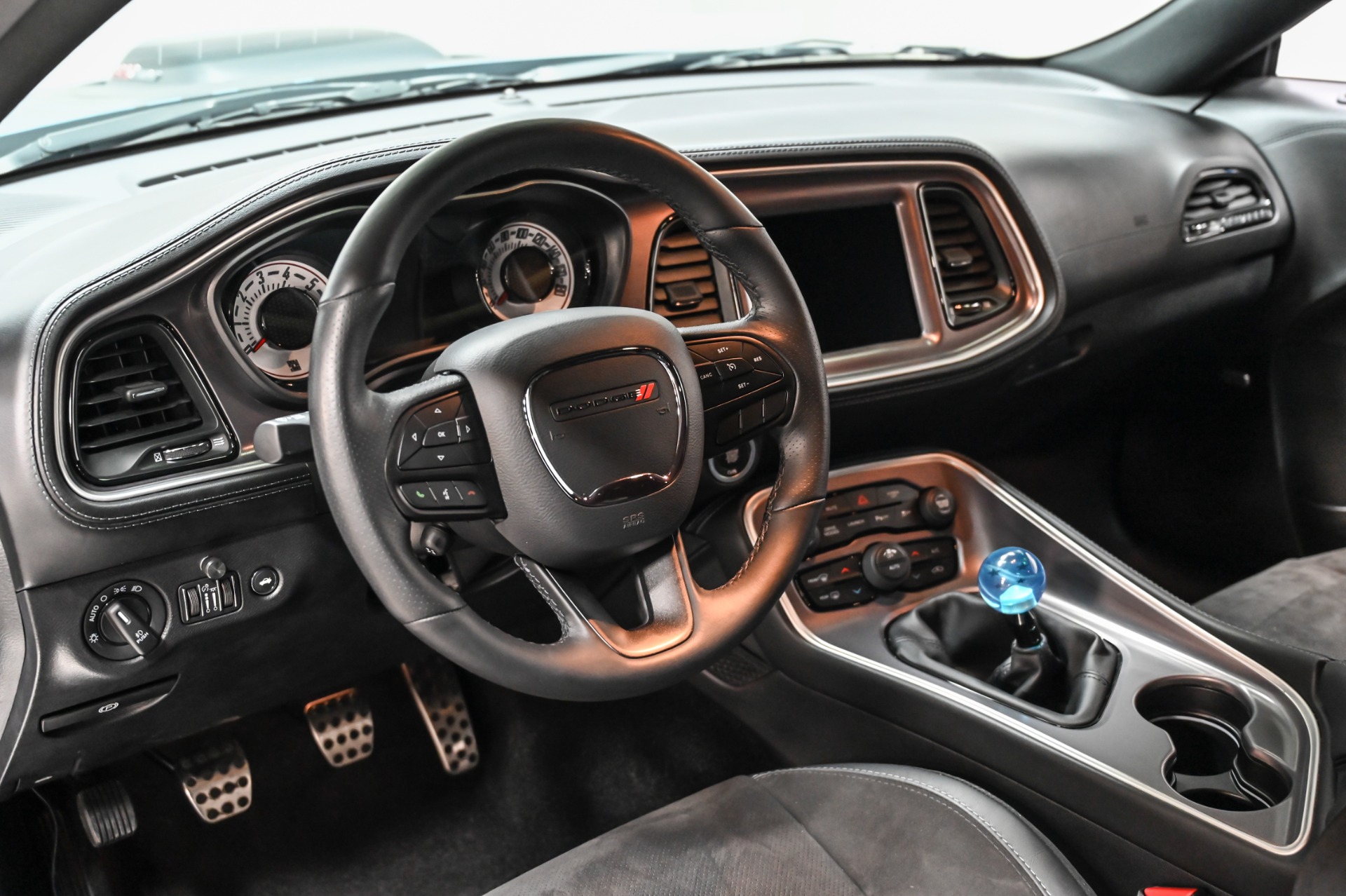 2022 Dodge Challenger Shaker Interior