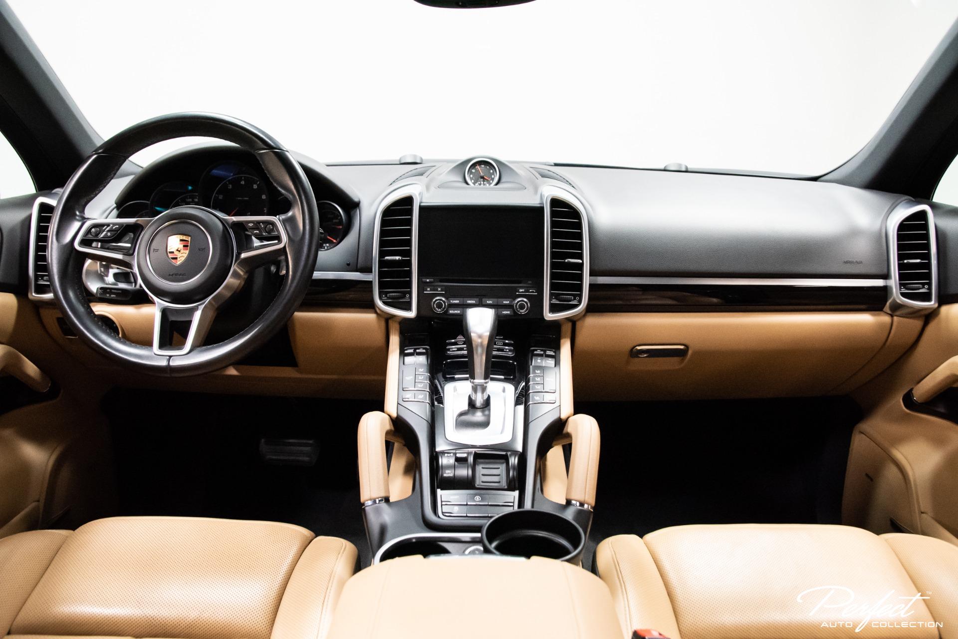 Porsche Cayenne Interior 2017 | Cabinets Matttroy