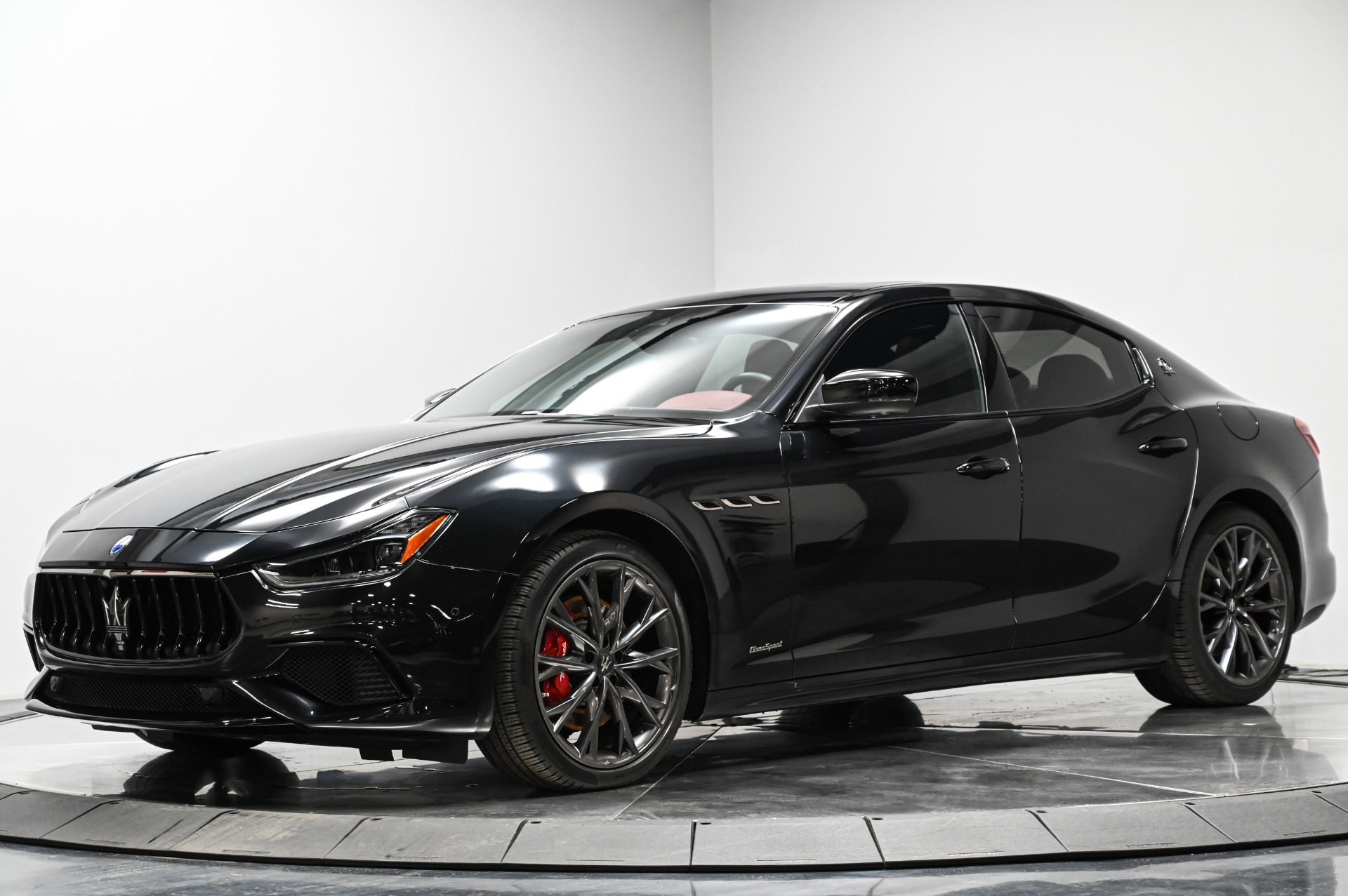 Maserati Ghibli Blacked Out 2015 Maserati Ghibli S Q4 Sedan 3,0L V6