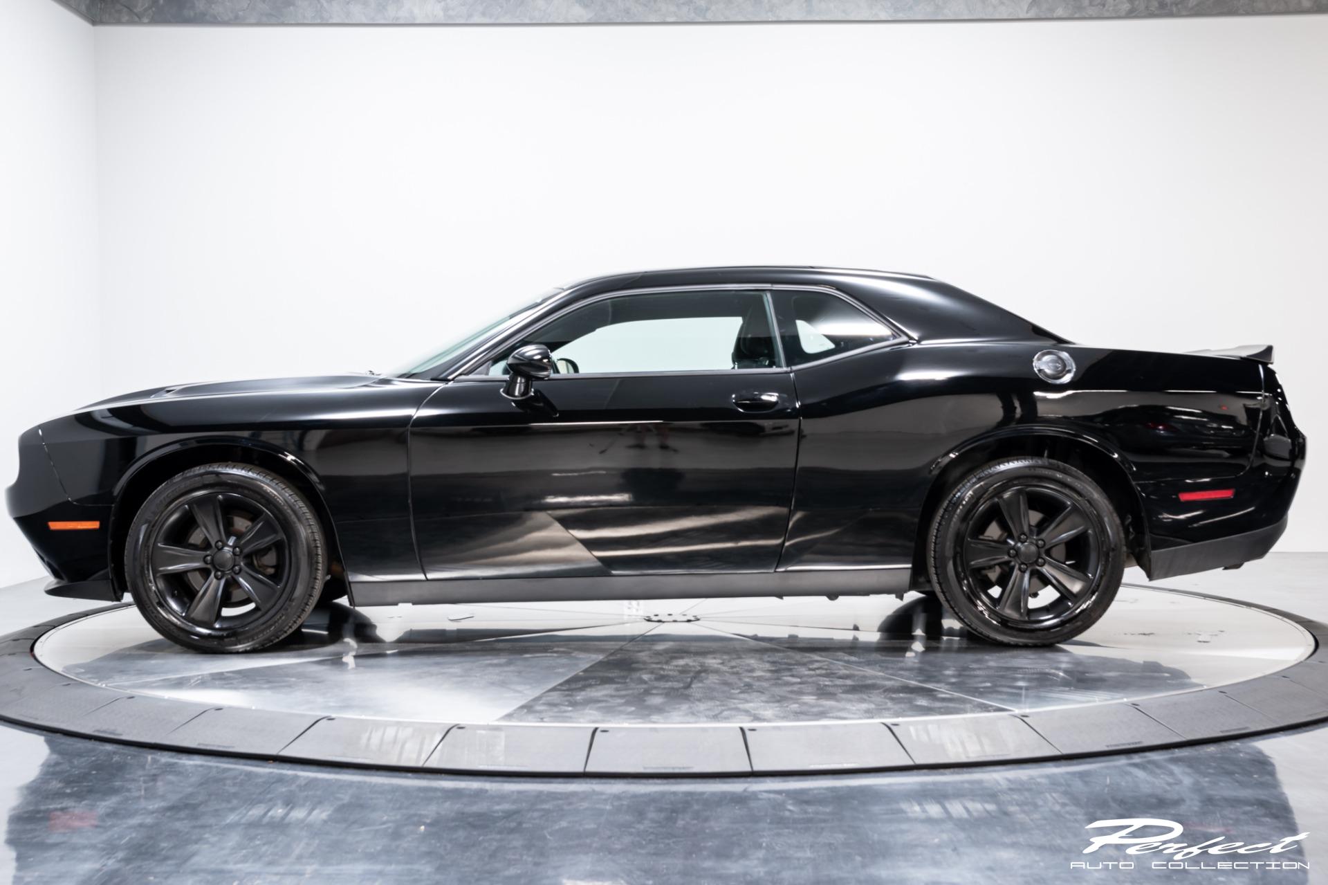 Used 2016 Dodge Challenger SXT For Sale ($18,993) | Perfect Auto ...