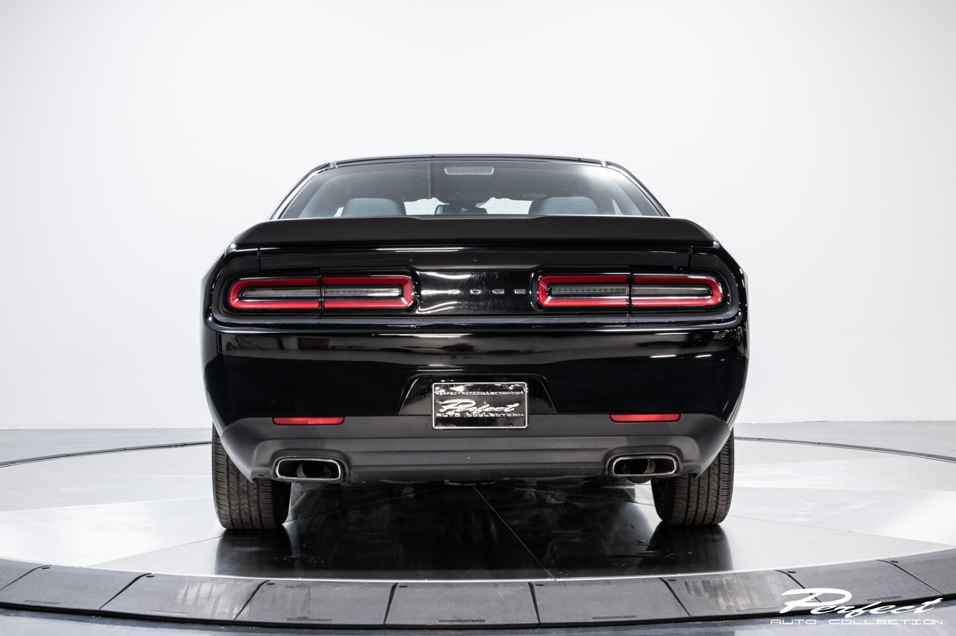Used 2016 Dodge Challenger SXT For Sale ($18,993) | Perfect Auto ...