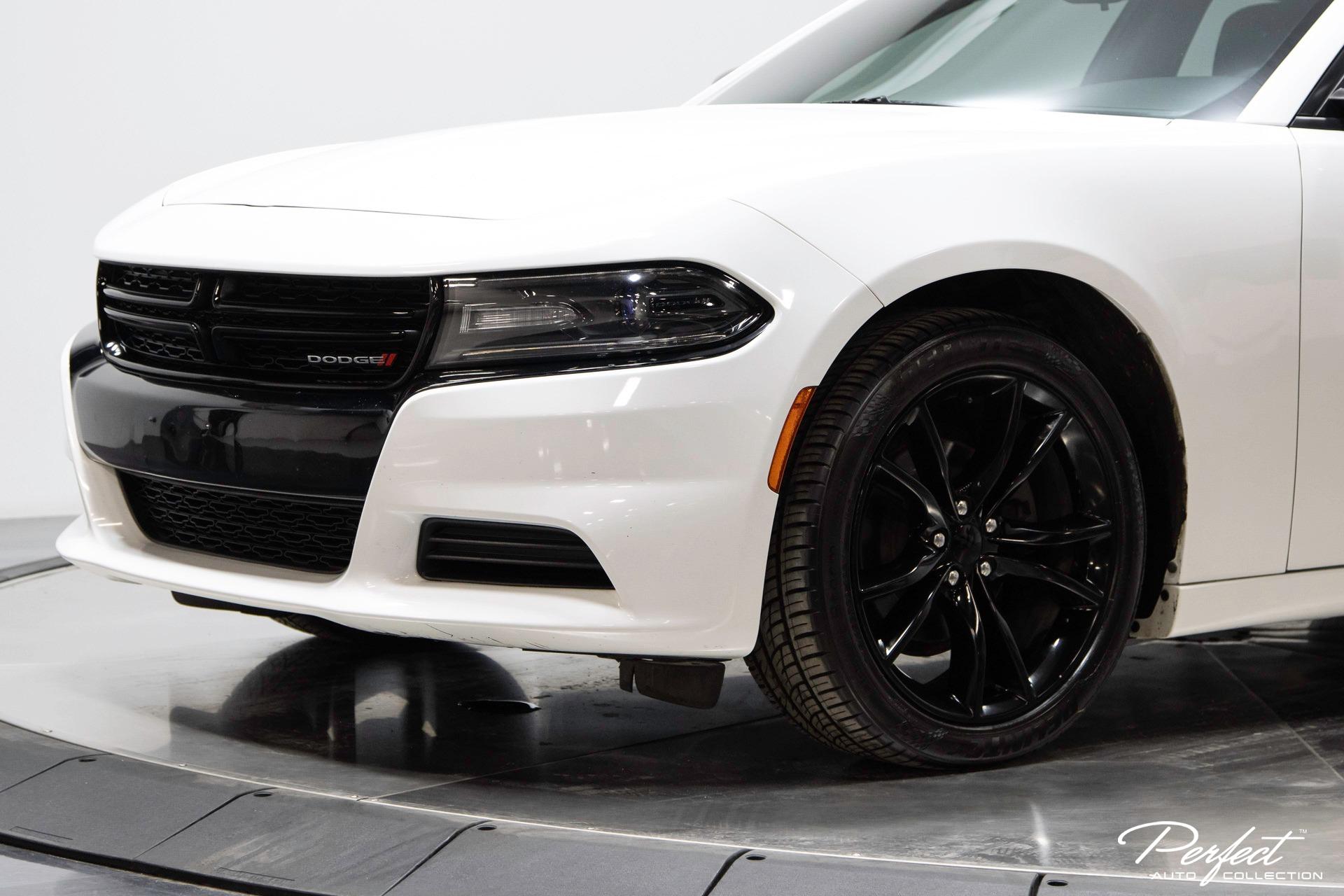Used 2016 Dodge Charger SE For Sale ($17,495) | Perfect Auto Collection ...