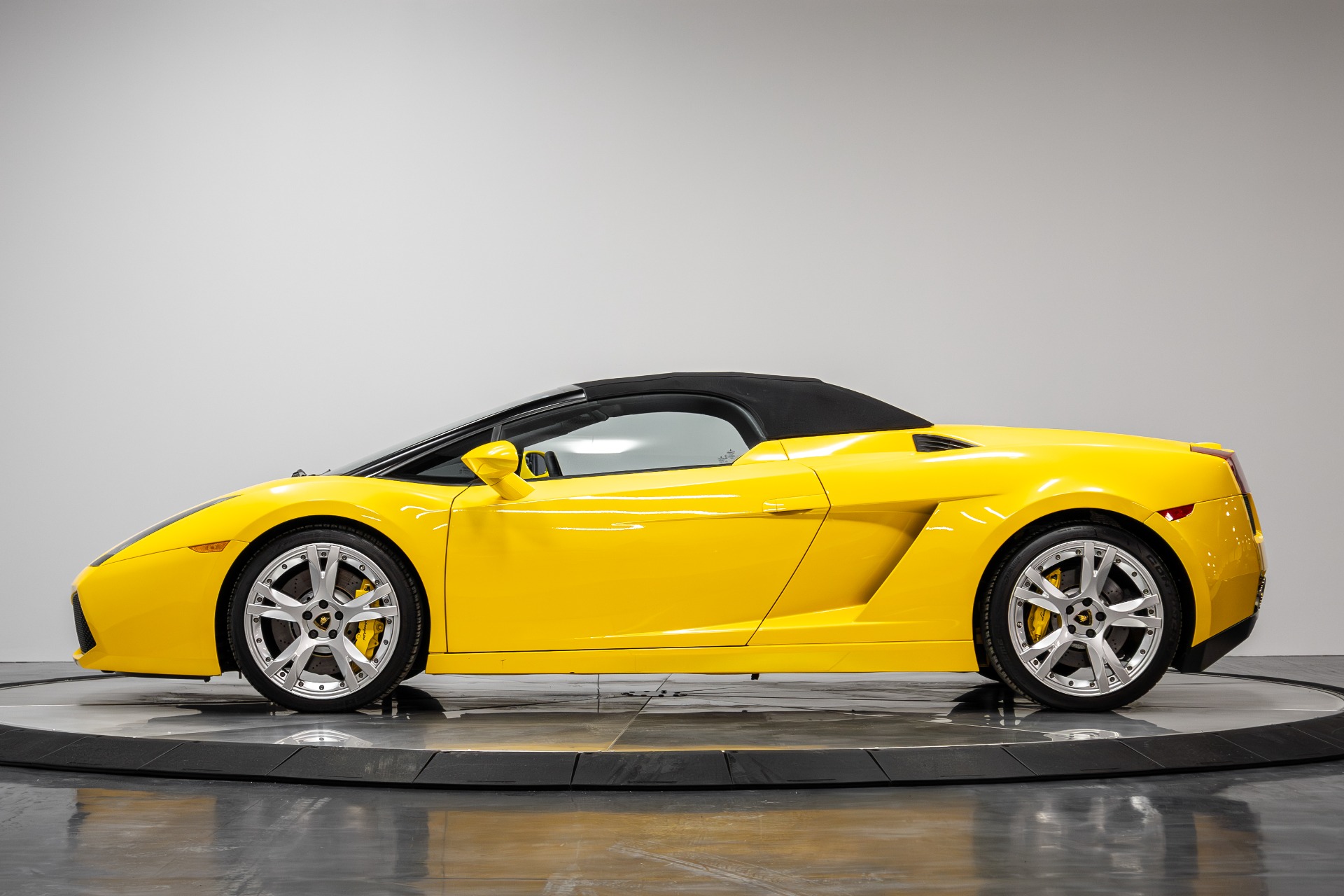 Used 2015 Lamborghini Aventador LP700-4 For Sale ($347,995) | Perfect ...